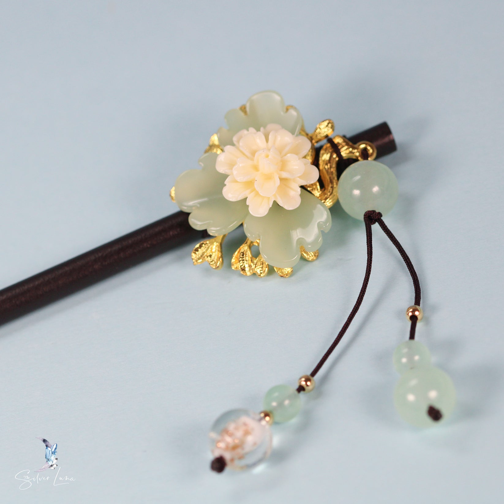 Japanese jade flowers wooden hair stick – The Silver Luna