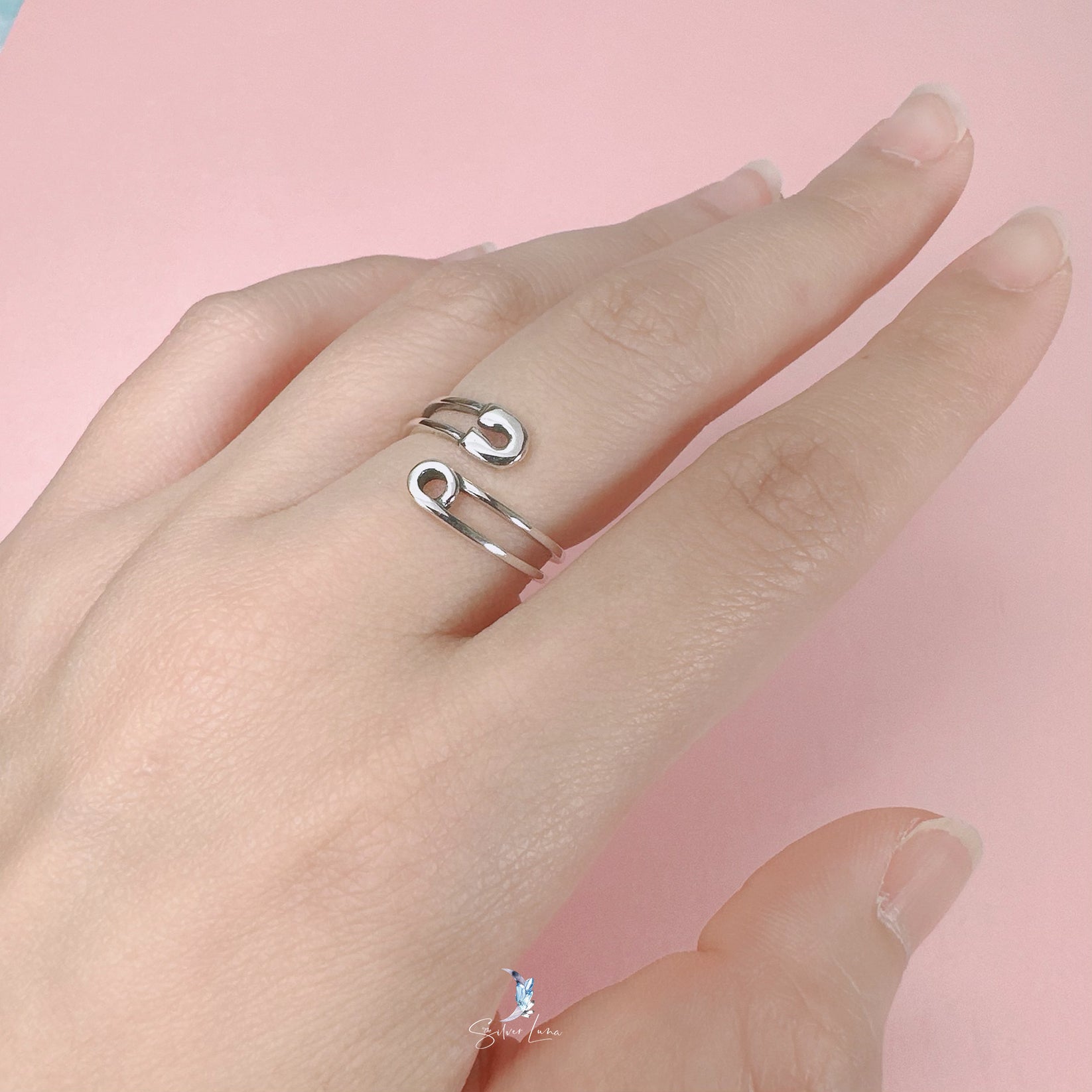 Safety pin adjustable ring in sterling silver – The Silver Luna