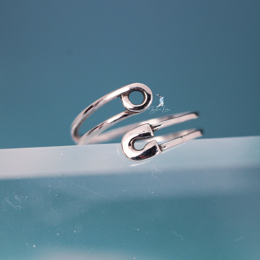 Safety pin adjustable ring in sterling silver – The Silver Luna